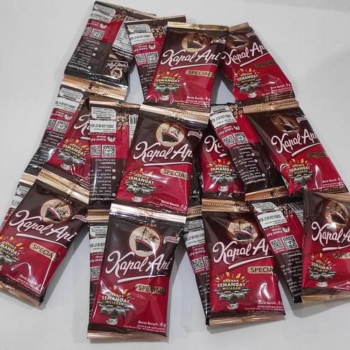 Jual Kopi Kapal Api Spesial Merah Coffee Bubuk 6 gr eceran sachet ...