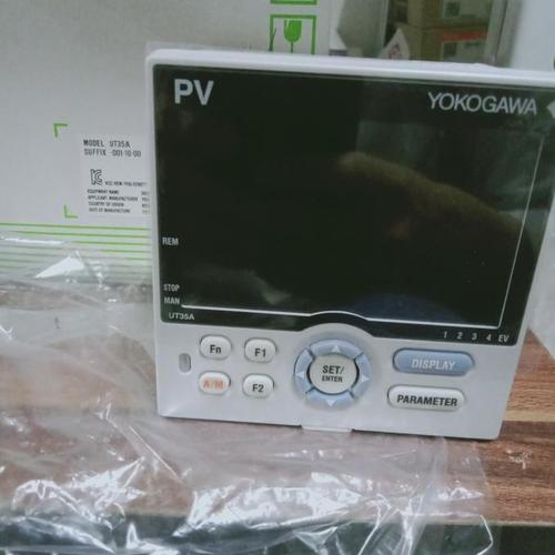 Jual Digital Indicating Controller Yokogawa Ut35A Suffix 001-10-00 ...
