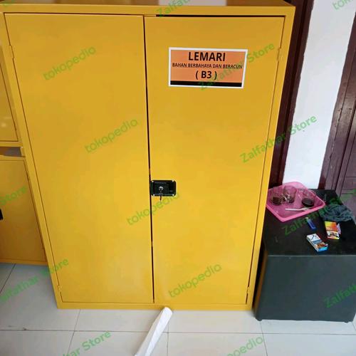 Jual Lemari Penyimpanan Bahan B3/Flammable Storage Ukuran 109x45x165cm - Kab. Bogor - Zalfathar ...