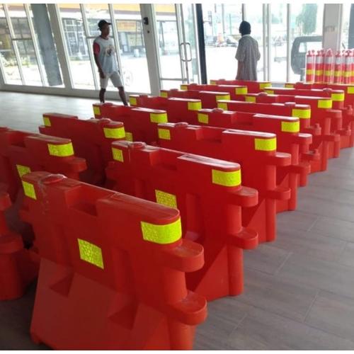 Jual Road Barrier BNH SNI Pembatas Jalan Road Water Barrier Warna ...