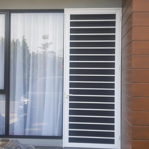 Jual Daun pintu expanda aluminium kawat nyamuk baja coating murah ...