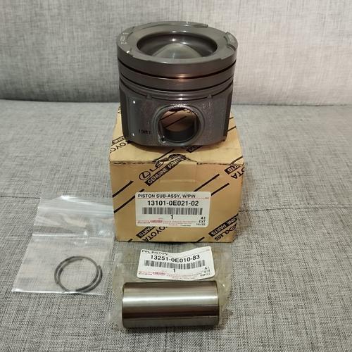Jual Piston seher Toyota Fortuner Hilux 1GD Innova 2800cc 13101-0E021 ...