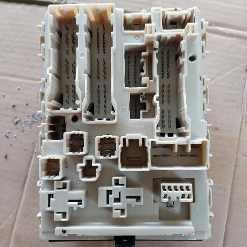 Jual bcm, box sikring dalam yaris, vios 2007 2012, blm smaetkey - Kab ...