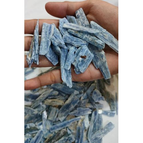 Jual Batu Blue Kyanite Rough Blade Chips Natural paket 100 grams ...