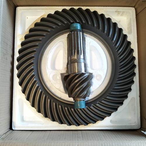 Jual SPARE PART CROWN GEAR SET FINAL DRIVE PINION 7X45 ISUZU GIGA FVZ ...