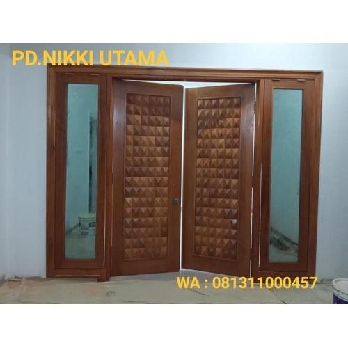 Jual Kusen+pintu solid double kayu kamper samarinda - Jakarta Timur ...