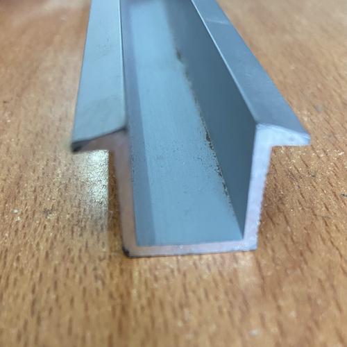 Jual Rel bawah pintu lipat aluminium Dekson (Folding Al Channel 7166 ...