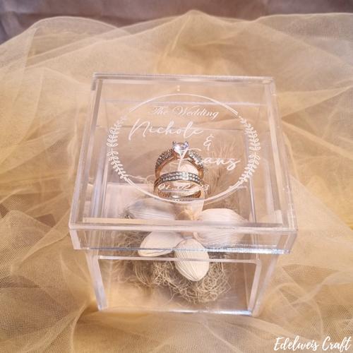 Jual (Ready Stock) Ring Box Iris Akrilik Modern untuk Lamaran ...