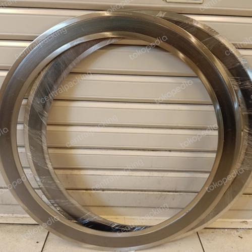 Jual spiral wound gasket 16inch PN10 inner outer 304 graphite hoop 304 ...