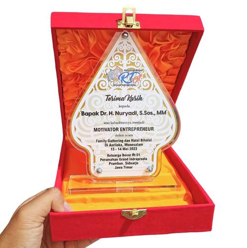 Jual PLAKAT VANDEL PIAGAM AKRILIK CUSTOM 1 JAM JADI - Kab. Sidoarjo ...