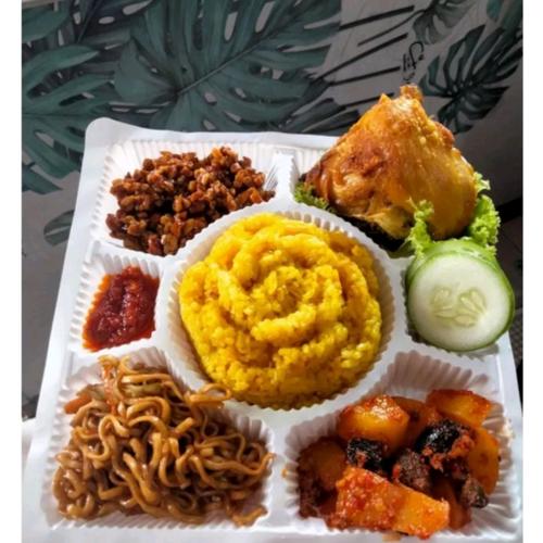 Jual paket nasi box mewah enak - Jakarta Selatan - Raja Nasi Bento ...