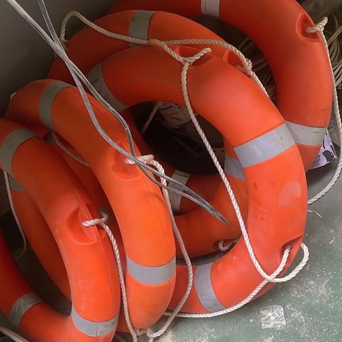 Jual Life Buoy Ban Pelampung 2,5kg Ring Buoy Fiber Solas 2.5kg Lifebuoy - Kab. Sidoarjo ...