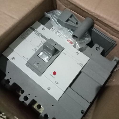Jual LS METASOL MCCB BREAKER METASOL 75KA ABS 804C 4P 500A MADE IN KOREA - Jakarta Pusat ...