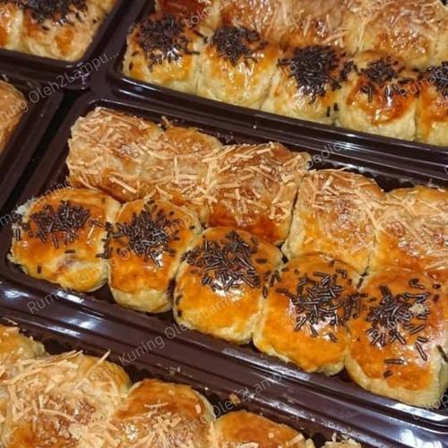 Jual KUE BOLEN PIE PISANG BANANA CAKE - PIE PISANG - Kota Bandar ...