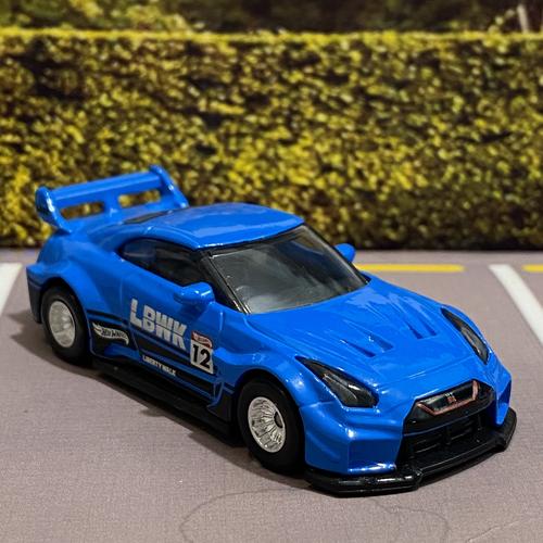 Jual hot wheels lb silhouette works gt nissan gtr r35 biru muda ...