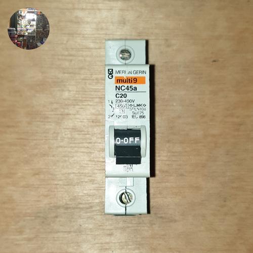 Jual MCB Merlin Gerin NC45a C20 1 Pole 20A 4.5kA Original - Jakarta ...
