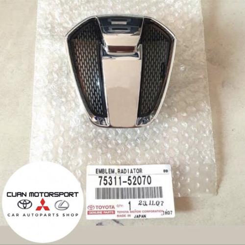 Jual Emblem IST Original Toyota IST NCP Emblem Grill Depan - Jakarta ...