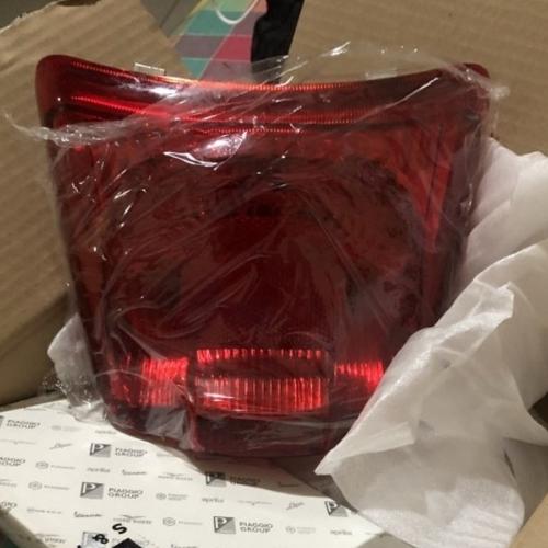 Jual Lampu Belakang Tail Stop Lamp Vespa GTS iGet 300 Ori - Jakarta ...