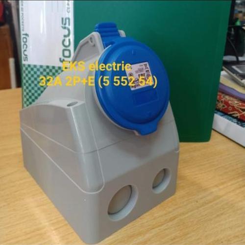 Jual SURFACE MOUNTING SOCKET LEGRAND 32A 3Pin 2P+E (Female) 1phase ...