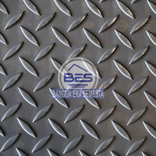 Jual Plat Bordes Besi 4,5mm x 4' x 8' | checker plate 4,5mm - Kota ...