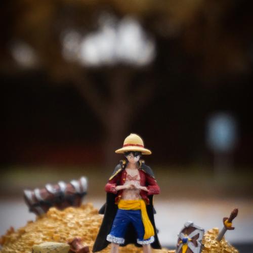 Jual Miniature Figure ONE PIECE Luffy Pirate King 1/64 HO for diecast ...
