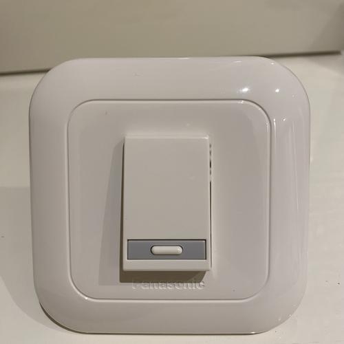 Jual saklar tunggal engkel PANASONIC wej 78019 + wej 5531 - Kota ...