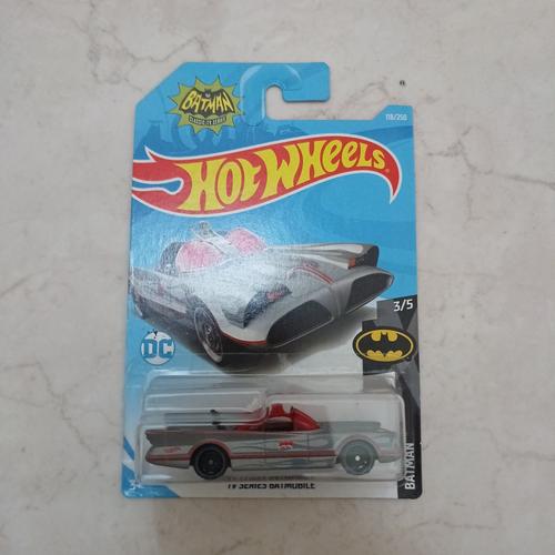Jual hotwheels batmobile tv series silver - Kota Semarang - Maxi ...