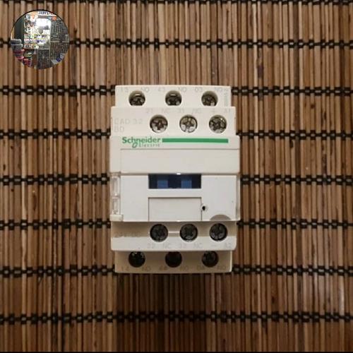 Jual Contactor Kontaktor Schneider CAD32BD 24 VDC Original France ...