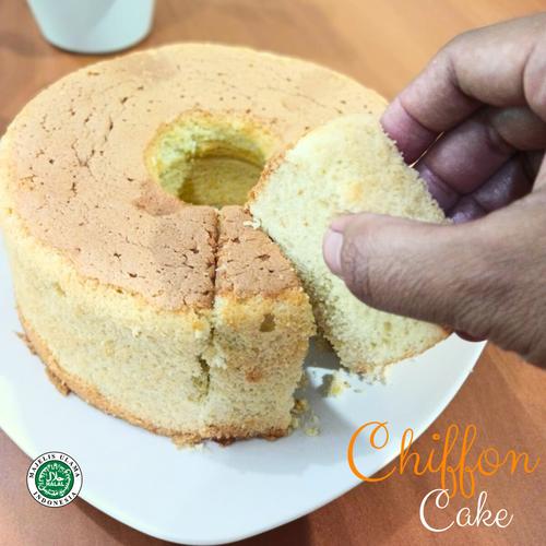 Jual Chiffon cake Original Pandan Bolu Sifon Kue Cifon Mumtaz Lembut ...