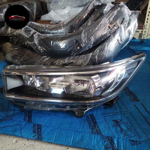 Jual Headlamp lampu depan innova inova reborn tipe G original - Jakarta ...