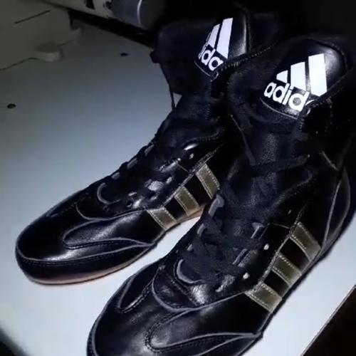 Jual Sepatu Tinju, Shoes Boxing, Berbahan Kulit, dan nyaman dikaki ...