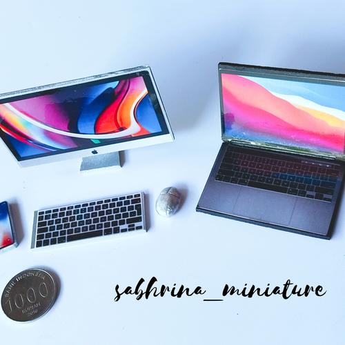 Jual Miniatur Laptop Komputer Mac Accessories Barbie Action Figure ...