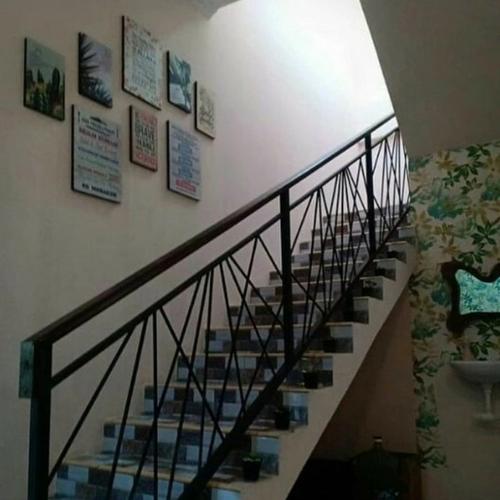 Jual tangga reling kayu pegangan - Kota Bekasi - Batavia_decoration ...