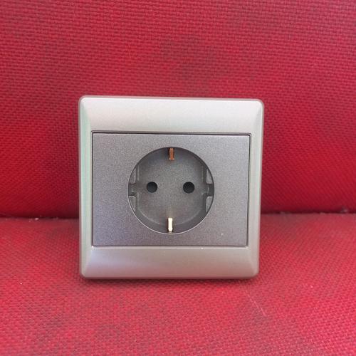 Jual Stop kontak Arde Merek BOSS - Jakarta Pusat - DUNIA LISTRIK ...