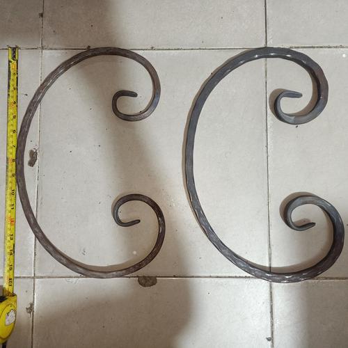Jual Ornamen Pagar Besi Letter C 40 cm Nako 12 dan Nako 16 (EMBOSS ...