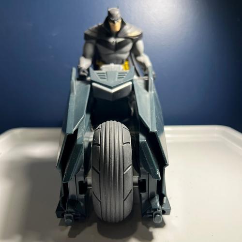 Jual 1/12 BatCycle Mcfarlane Batman White Knight Loose - Kota Bekasi ...