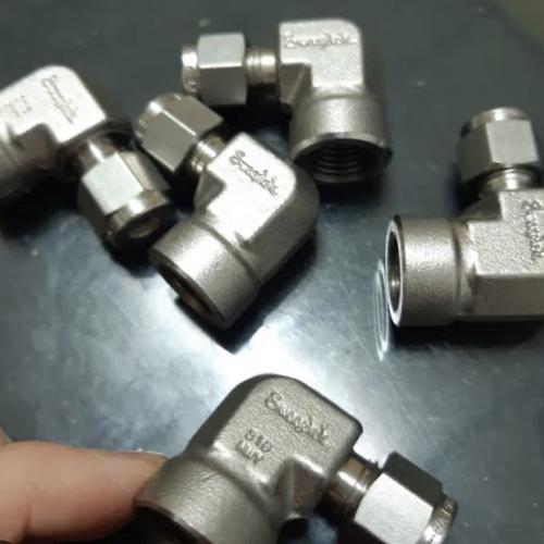 Jual SS-400-8-8 Female elbow 1/4" OD x 1/2" FNPT SS316 SWAGELOK - Jakarta Barat - CV INSTRUMENT ...