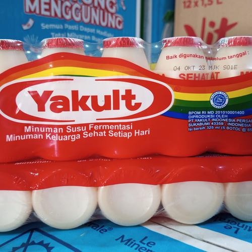 Jual Yakult 1 pack 5 botol / minuman Yakult / susu fermentasi - Jakarta ...