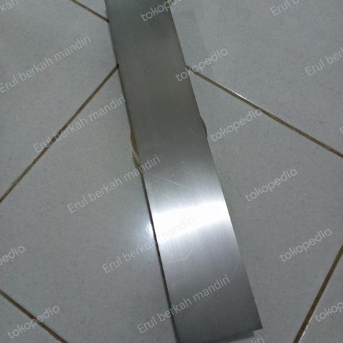 Jual plat baja spring sk5 putih 2mm X 60mm X 450mm - Kab. Karawang ...