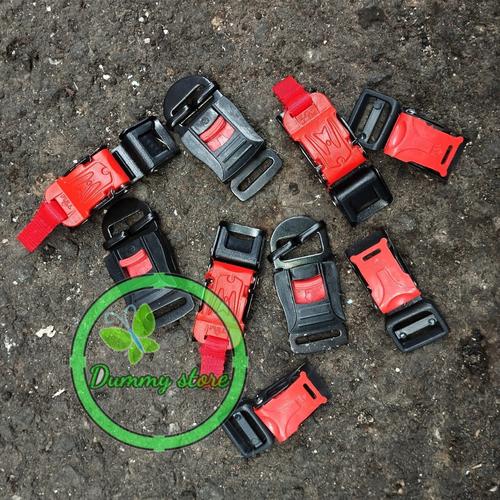 Jual Gesper Helm / Kancing Helm BESI - plastik - Jakarta Barat - Dummy ...