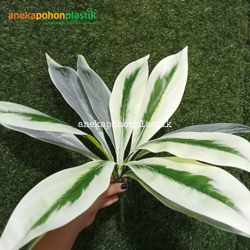 Jual Daun Artificial Pandan Bali Hijau Putih X12 Semilatex Dekorasi ...