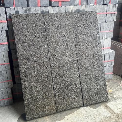 Jual Batu Andesit Hitam Finishing Bush Hummer (Kulit Jeruk) 20x20cm ...