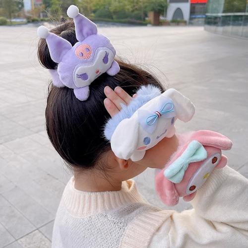 Promo Scrunchie Ikat Rambut Kuromi Bulu Fluffy Sanrio Edition Kunciran ...