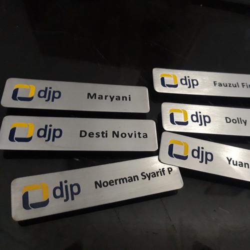 Jual Nama Dada/ Nametag Peniti/ Nametag Kuningan/ Nametag Stainless ...