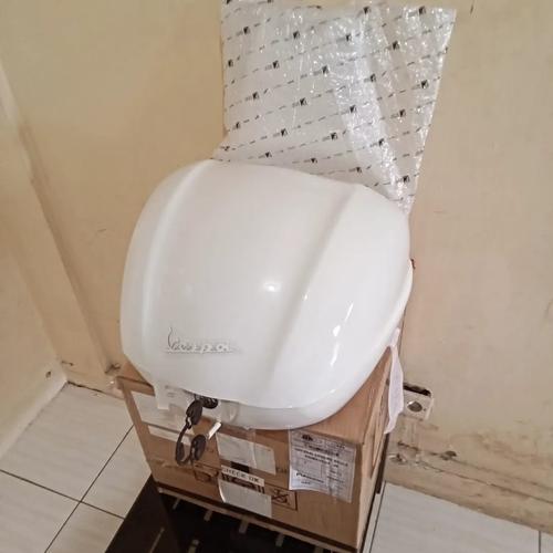 Jual top box original vespa sprint jb full set - Kota Tangerang Selatan ...