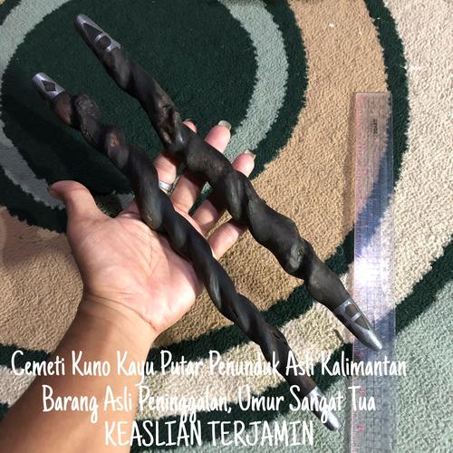 Jual Cemeti Kuno Kayu Putar Penunduk Asli Peninggalan dari Kalimantan ...