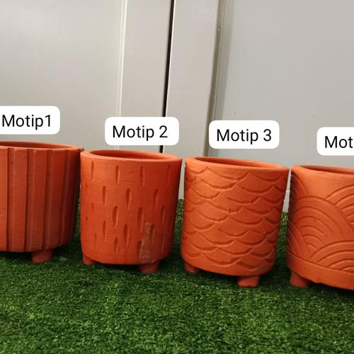 Jual pot gerabah motif, pot tanah liat berkaki, pot bunga 17, pot ...