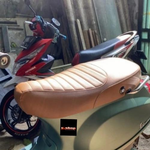 Jual Cover Kulit Jok Custom Modifikasi Vespa Matic Model Caferacer ...