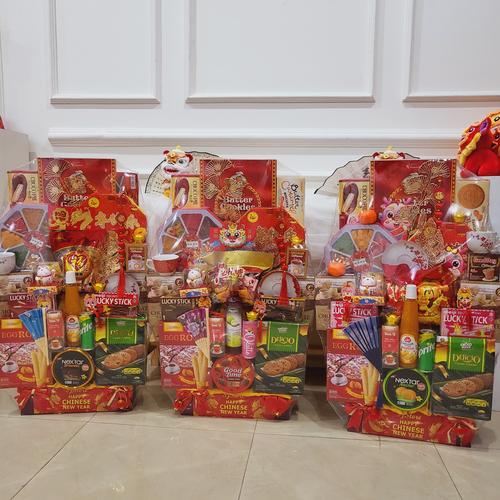 Jual Paket Dekorasi Hampers Imlek Parcel Hadiah Kue Kering 050 ...