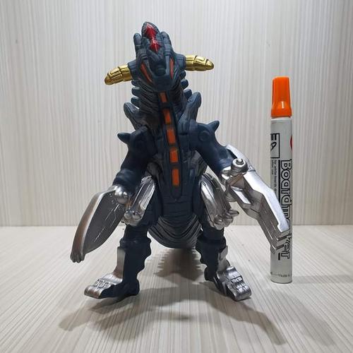Jual mainan vinyl figure kaiju ultraman mega grand king ultraman orb ...